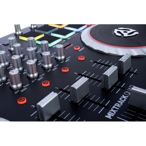 Numark Mixtrack Quad